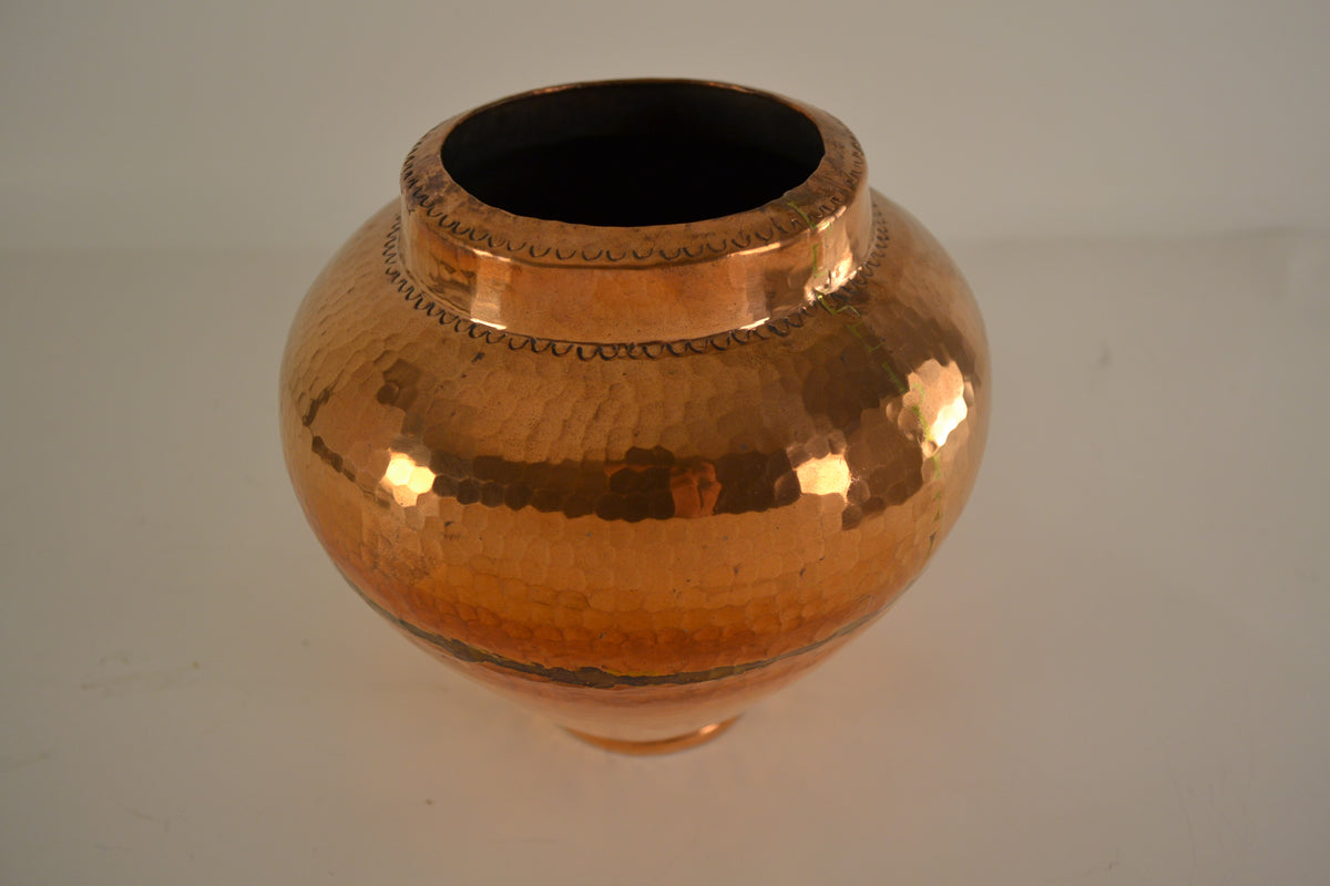 Globular body copper pot – Ali's Copper Shop